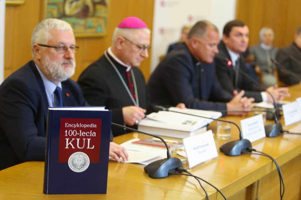 Zaprezentowano „Encyklopedię 100-lecia KUL” | eKAI