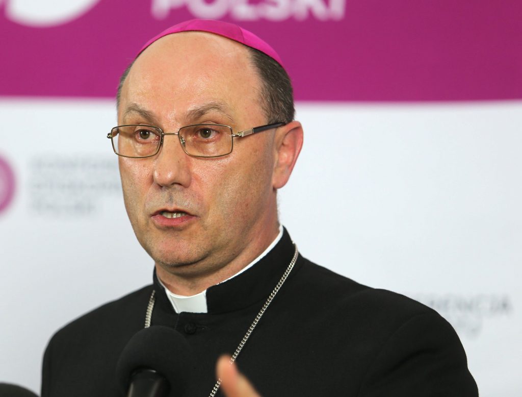 Prymas Polski komentuje nominację dla Ewy Kusz | eKAI