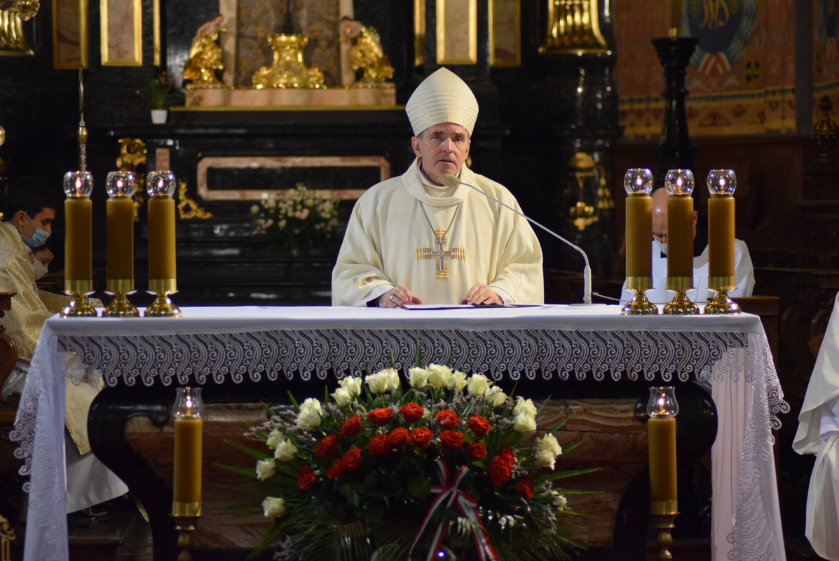 Bp Nitkiewicz: uroczystość poświęcenia bazyliki katedralnej świętem ...