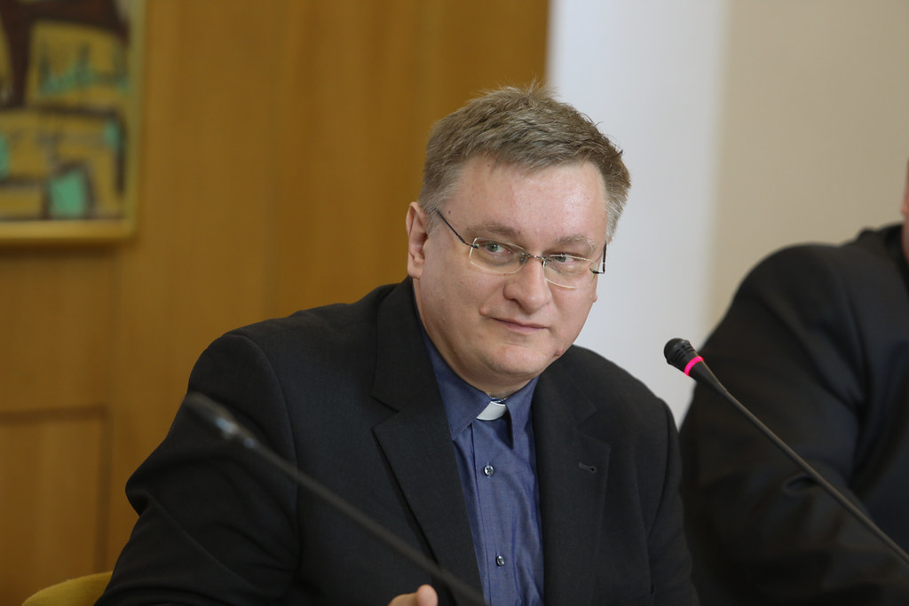 Ks. prof. Majer o nowej wersji Vademecum Dykasterii Nauki Wiary | eKAI
