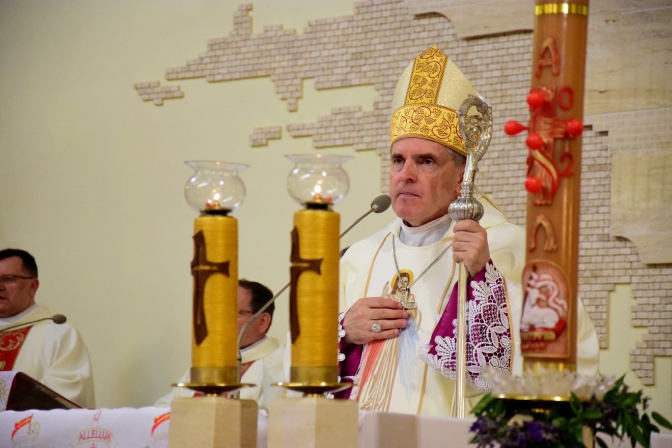 Bp Nitkiewicz: Boże Miłosierdzie jest nadzieją świata | eKAI