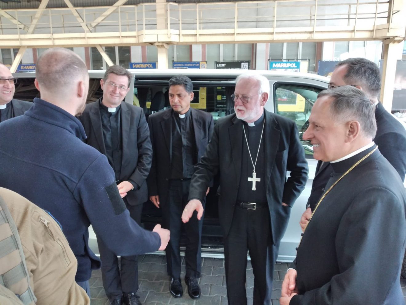 Abp Paul Richard Gallagher przybył na Ukrainę | eKAI