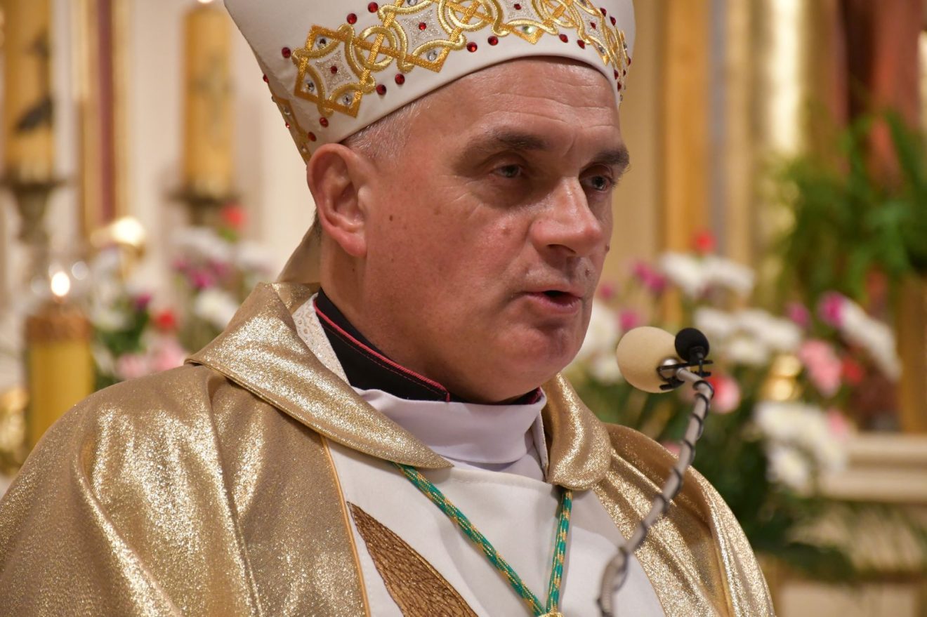 Bp Włodarczyk: chrześcijanin nie może być bezobjawowy i bezużyteczny | eKAI