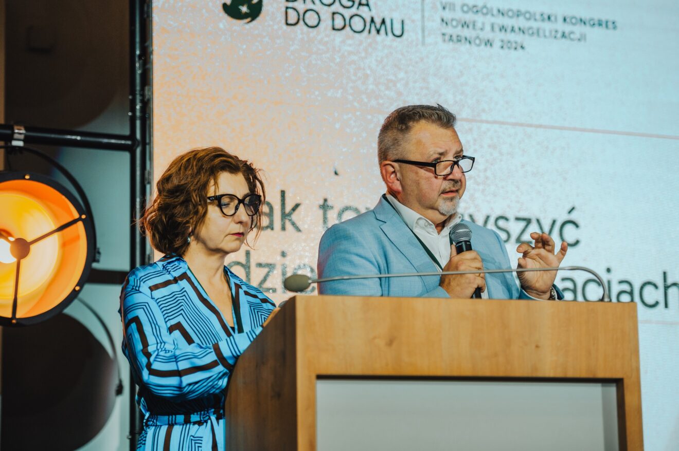 Monika i Marcin Gajdowie: Jak towarzyszyć dziecku w sytuacjach nieregularnych moralnie? | eKAI