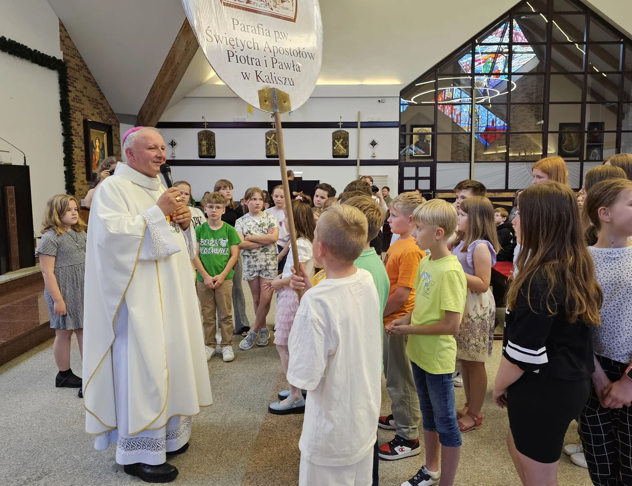 Ostrów Wielkopolski: dzieci z diecezji kaliskiej modliły się w ramach ...