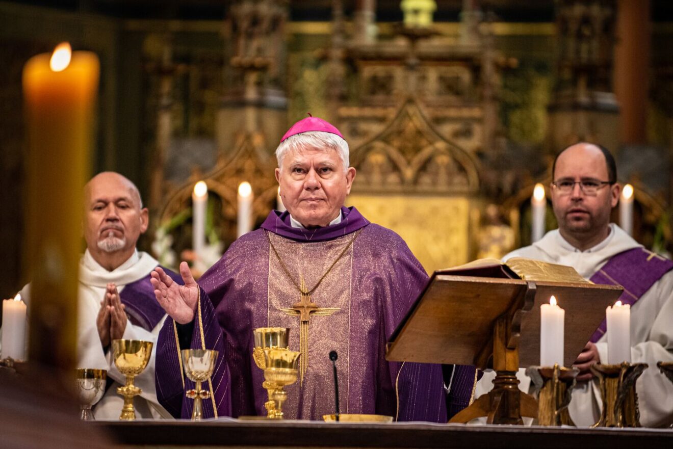 Ojciec Święty przyjął rezygnację bpa Václava Malégo | eKAI