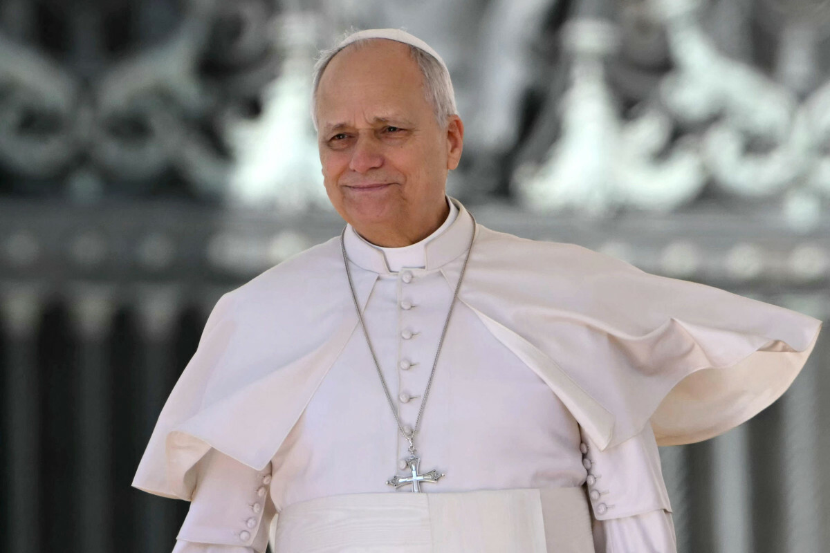 Leon XIV zachęca Polaków do praktykowania jałmużny i uczynków ...